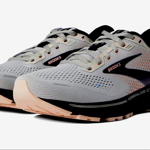 Brooks | Shoes | Brooks Adrenaline Gts 22 Wide D | Poshmark